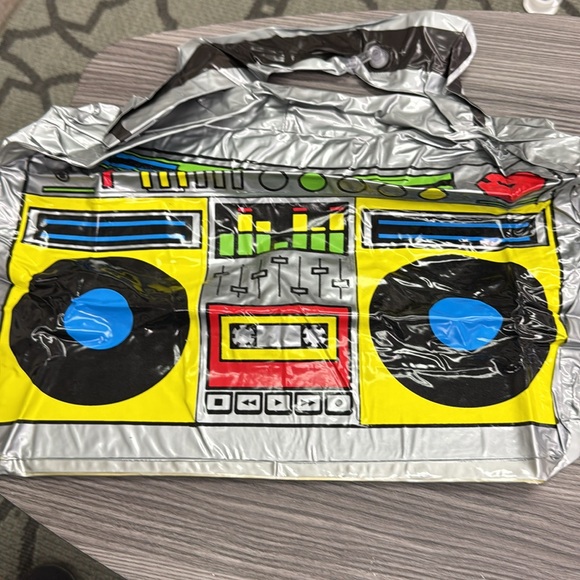 Inflatable Radio | Party Supplies | Inflatable Ghetto Blaster Old ...